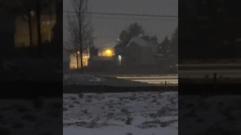 'Creepy': Mysterious lights seen flashing SOS at abandoned suburban home