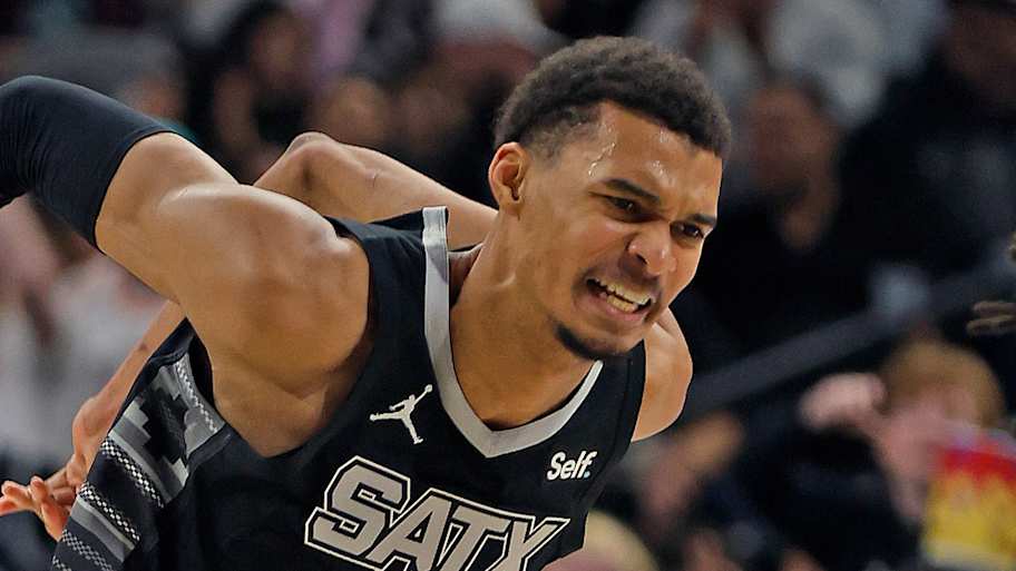 Spurs can solve all their problems with 2 obvious trade deadline moves