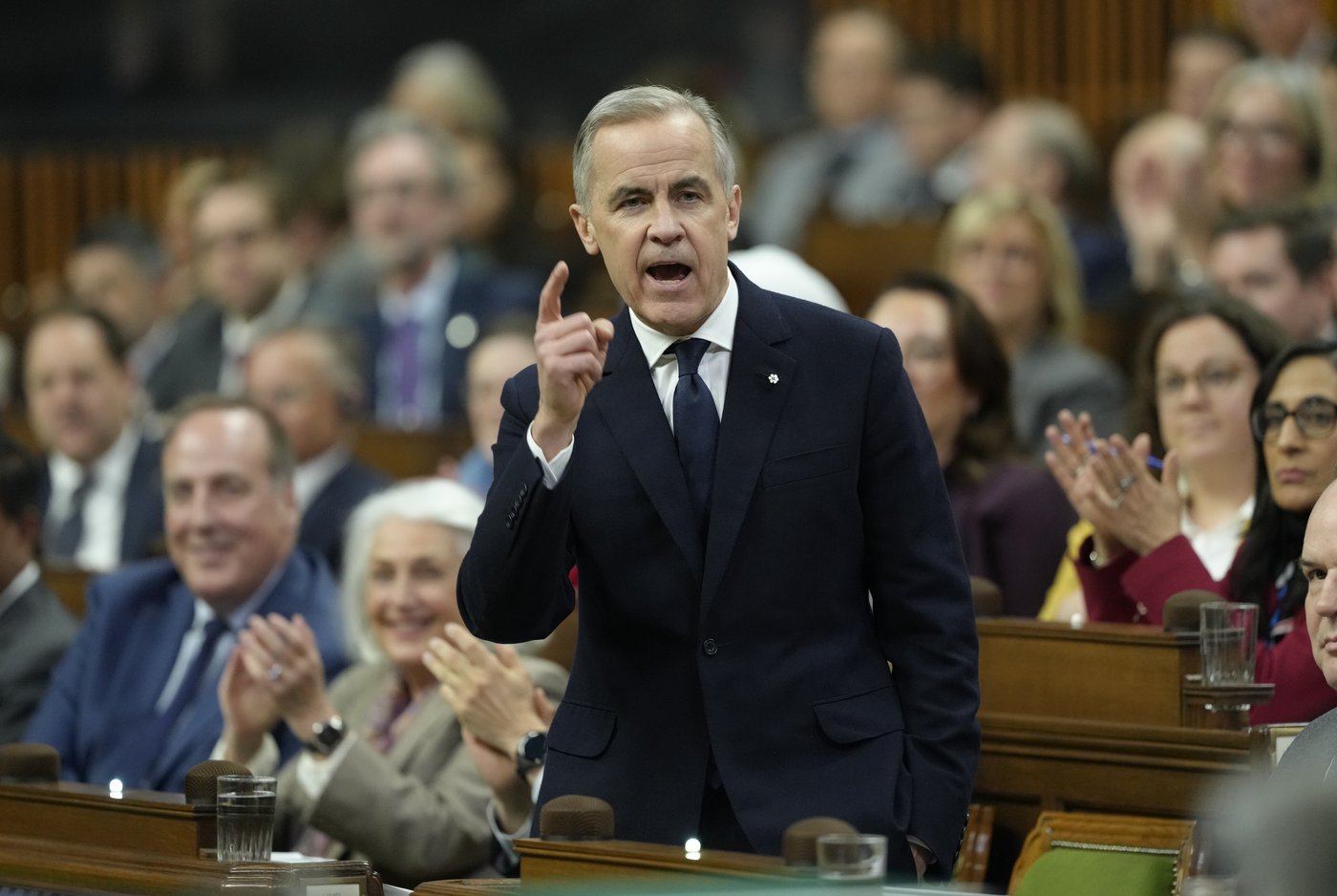 « Il y a presque rien de normal maintenant aux États-Unis », dit Mark ...