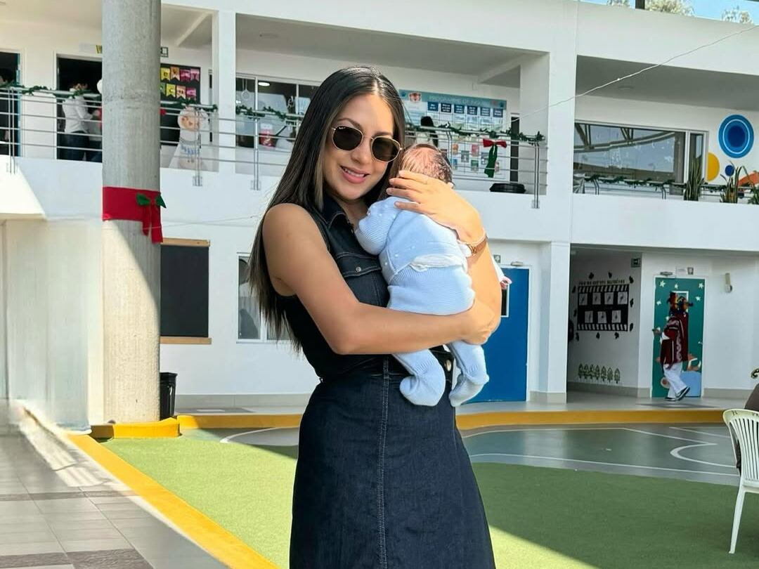 La experiencia de maternar: Andrea Báez celebra los tres meses de su ...