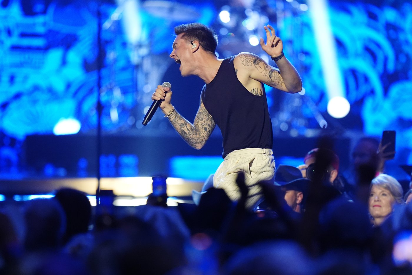 Cameron Whitcomb 'grateful' to go up against Justin Bieber, Tate McRae ...