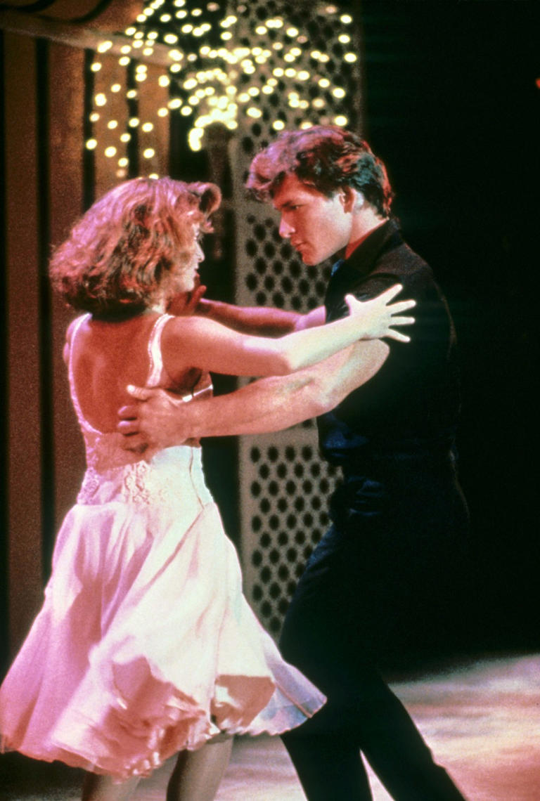 Jennifer Grey returning for 'Dirty Dancing 2'—as new updates on sequel ...