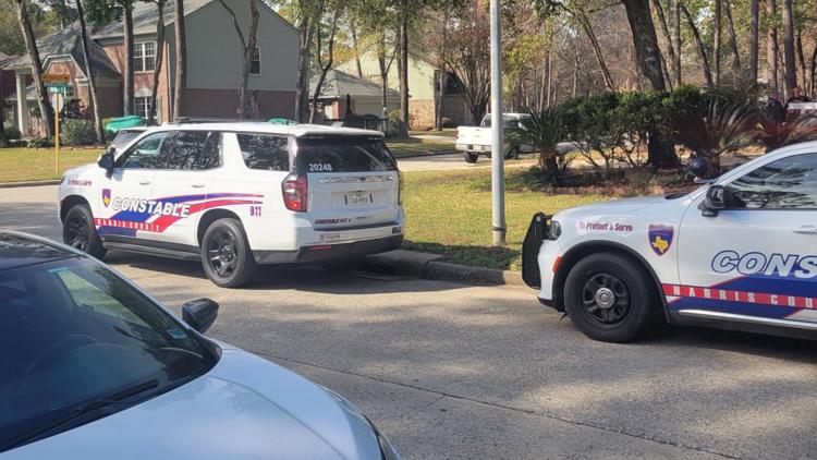 Toddler finds gun, shoots off-duty Harris County deputy, constable says