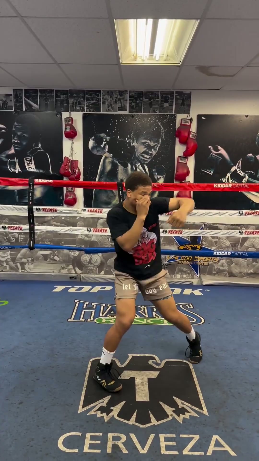 Perfection in repetition | Curmel Moton polishing left hook technique ...