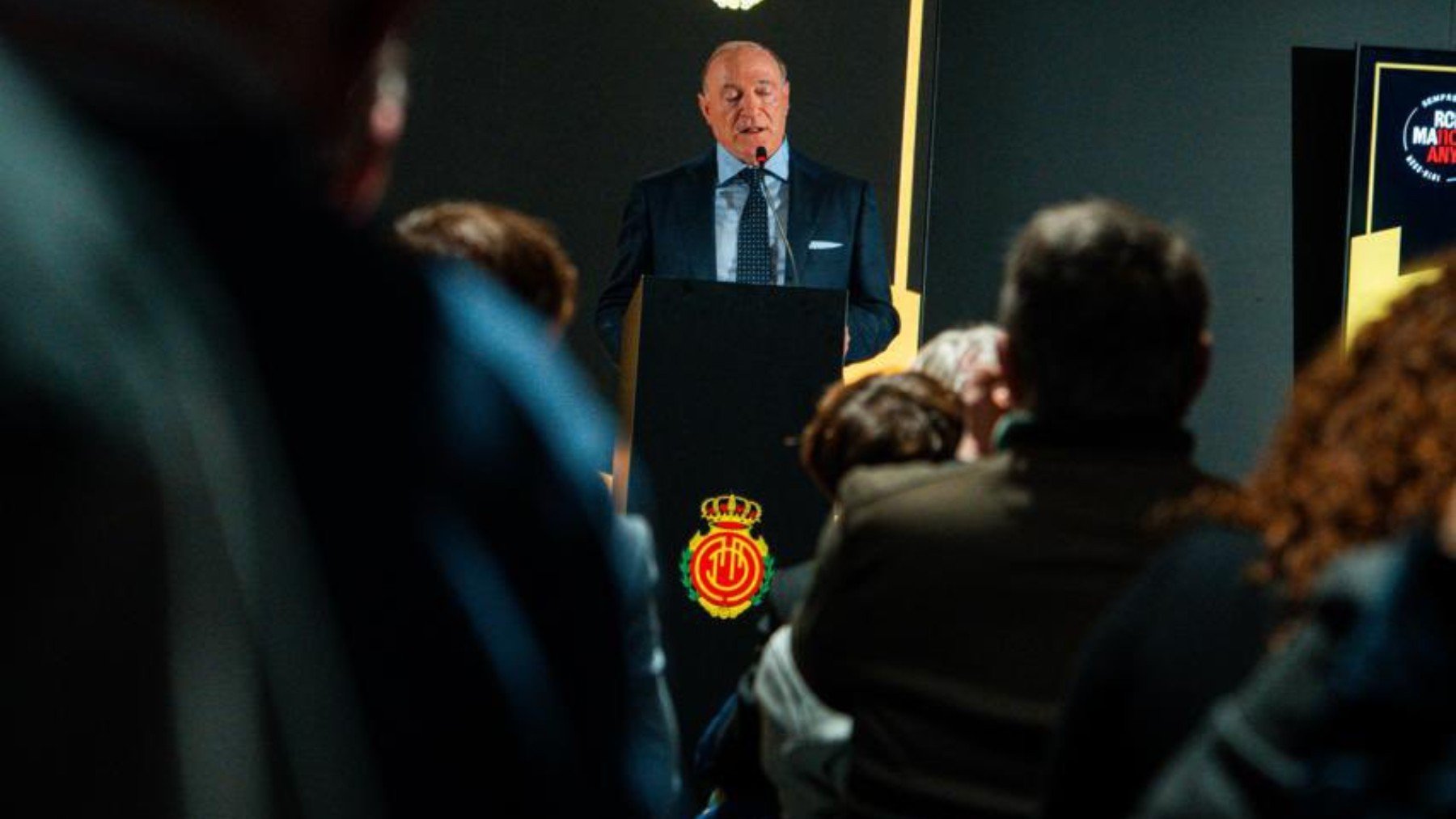 Kohlberg: 10 años en la isla y ni una palabra en español o mallorquín