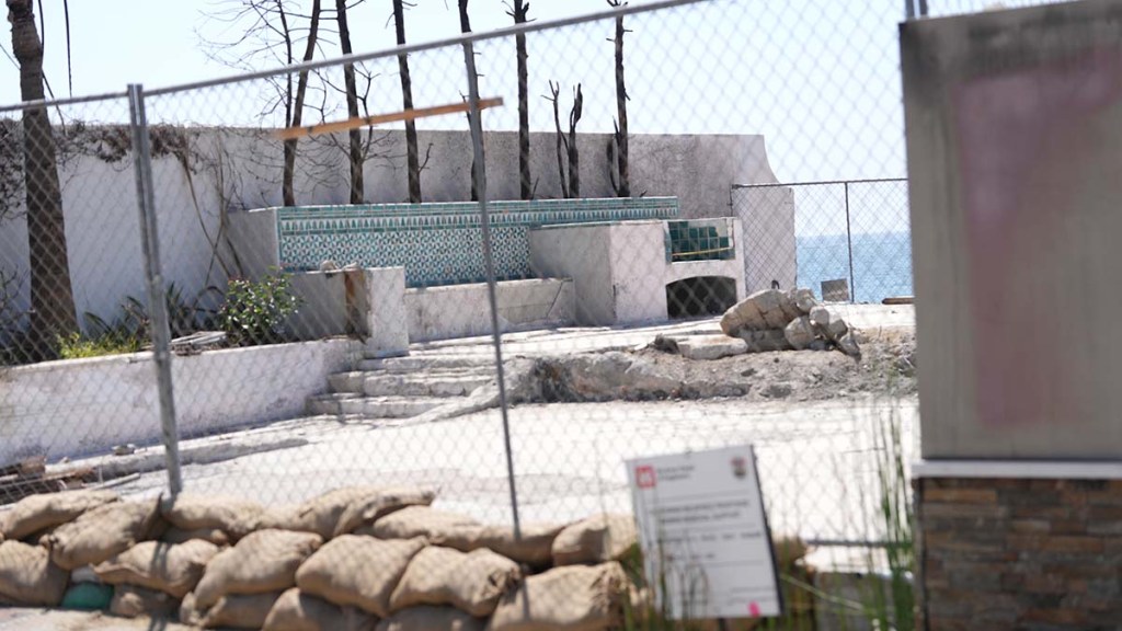 Trump executive order seeks to speed rebuilding of homes burned in LA fires