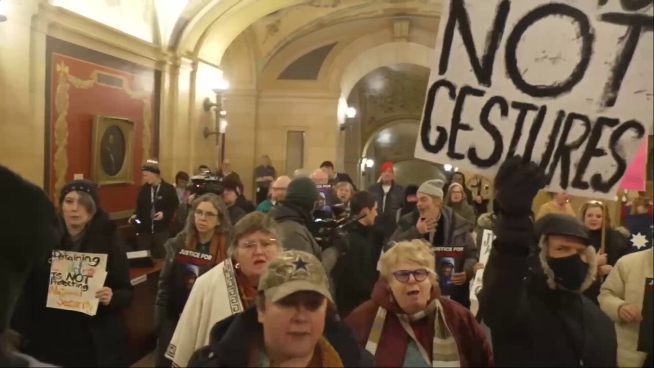 Agitators swarm Minnesota capitol and chant outside Tim Walz’s office