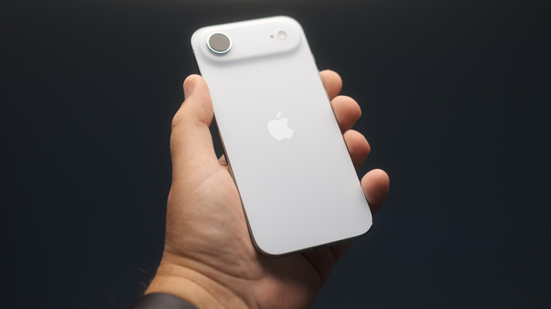 iOS 26.3's new privacy setting lets you hide your exact location