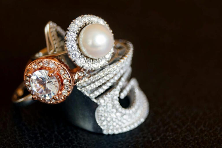 How jewelers spot the best vintage jewelry hidden in thrift stores