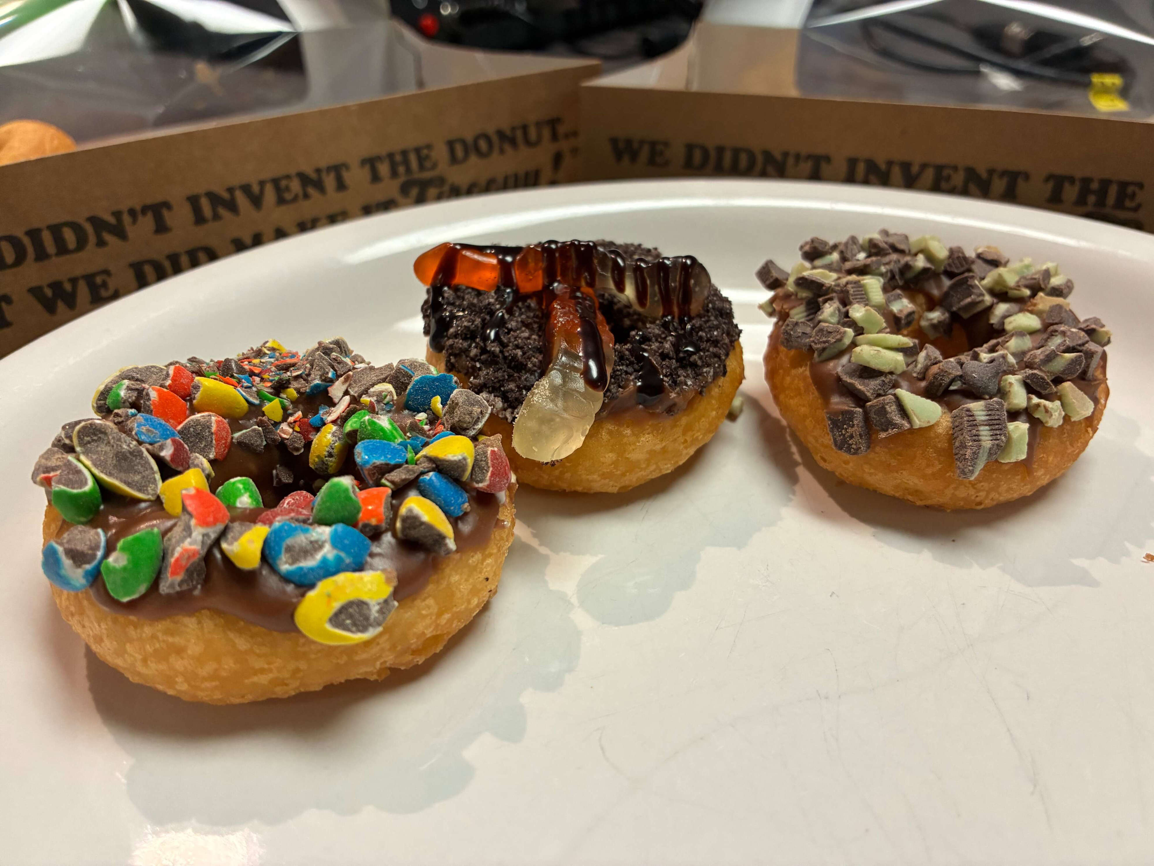 Peace, Love and Little Donuts closing in Portage this week