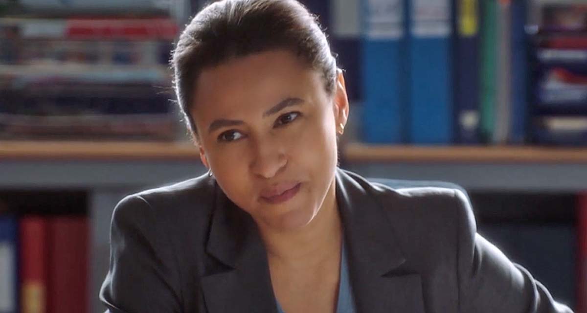 « Ça en dit long sur la lenteur » Léonie Simaga très critique envers ...
