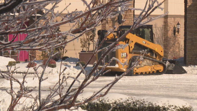 Lexington neighborhood roads remain icy as cold temperatures persist
