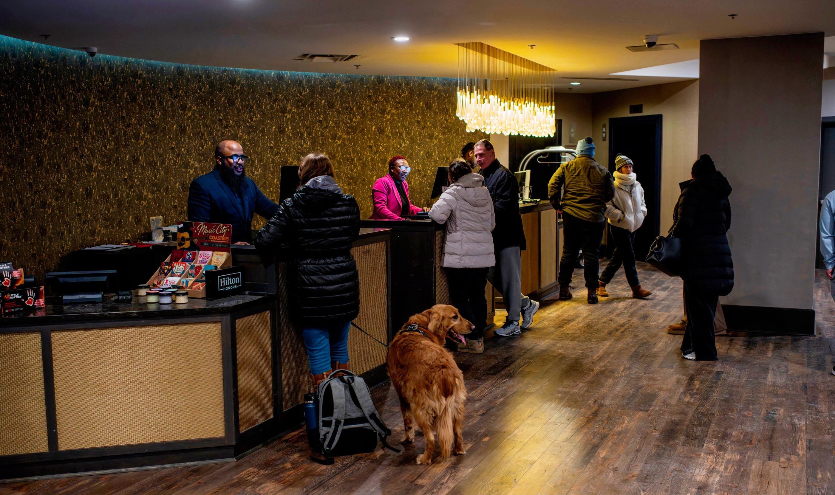 Nashville hotels fill with freezing locals, delighted dogs amid power ...