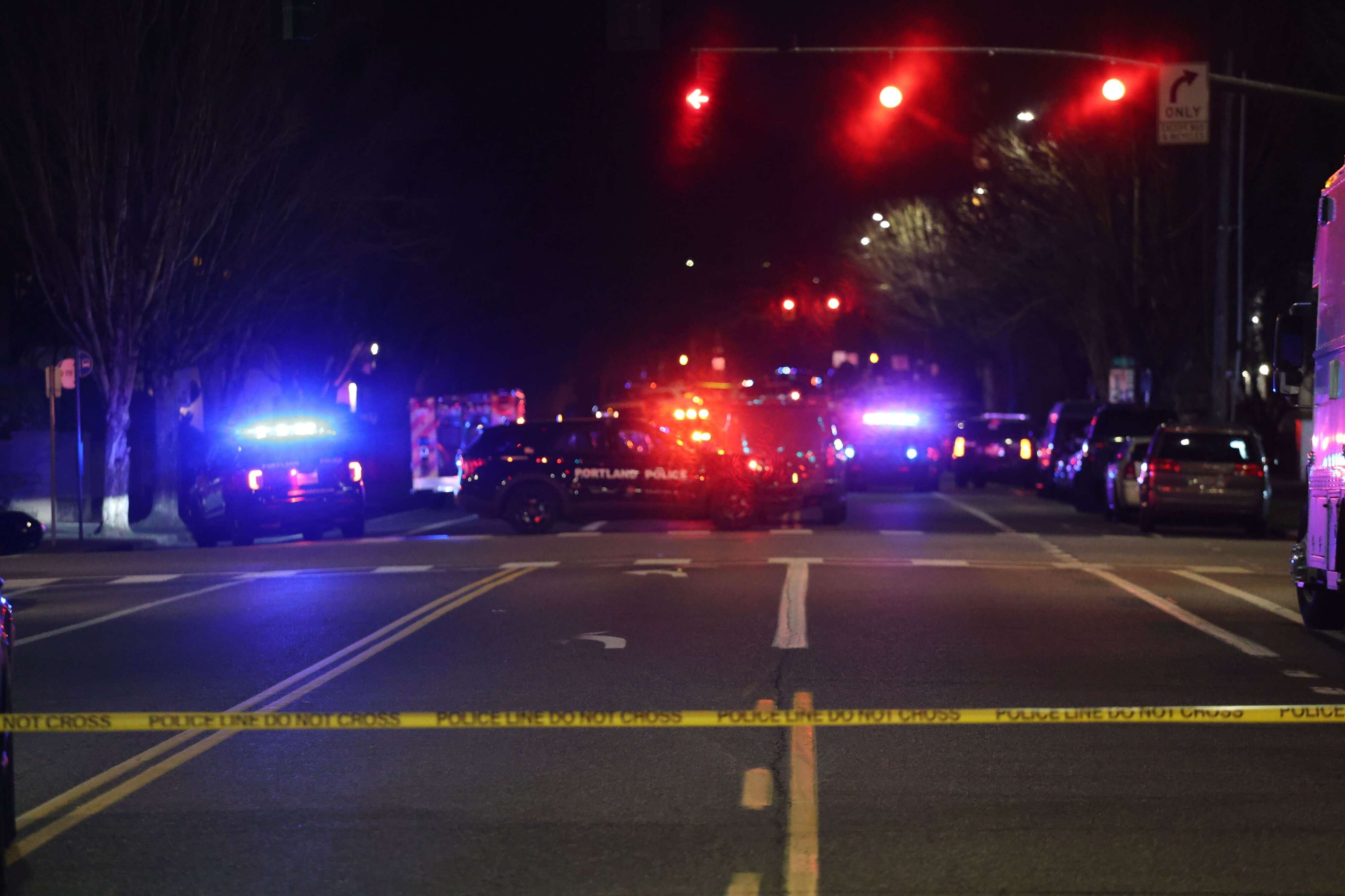 Gunfire shattered Portland police officer’s femur, tore through another ...