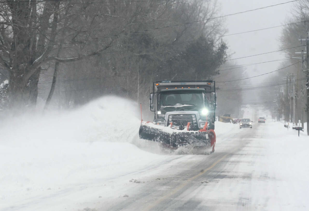 Days after storm, snow cleanup ongoing in Connecticut, officials say