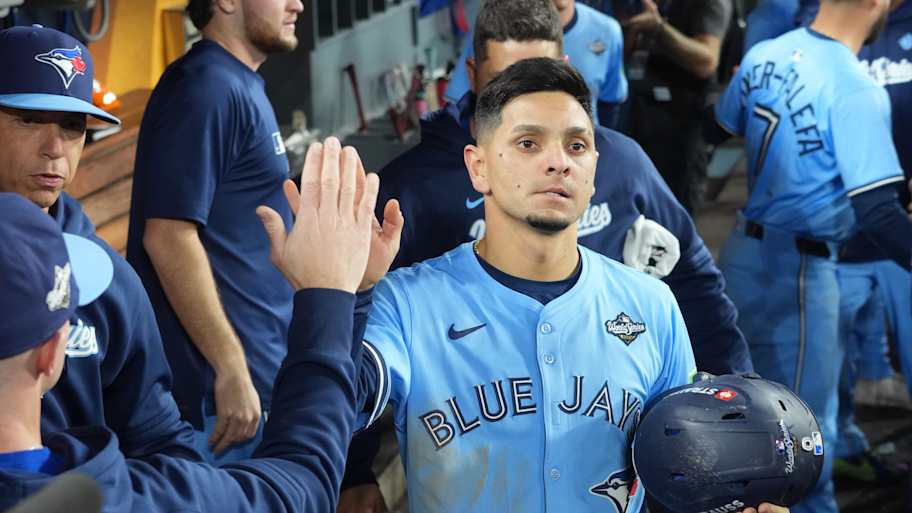 Two reasons why the Blue Jays should trade Giménez—and two why they ...