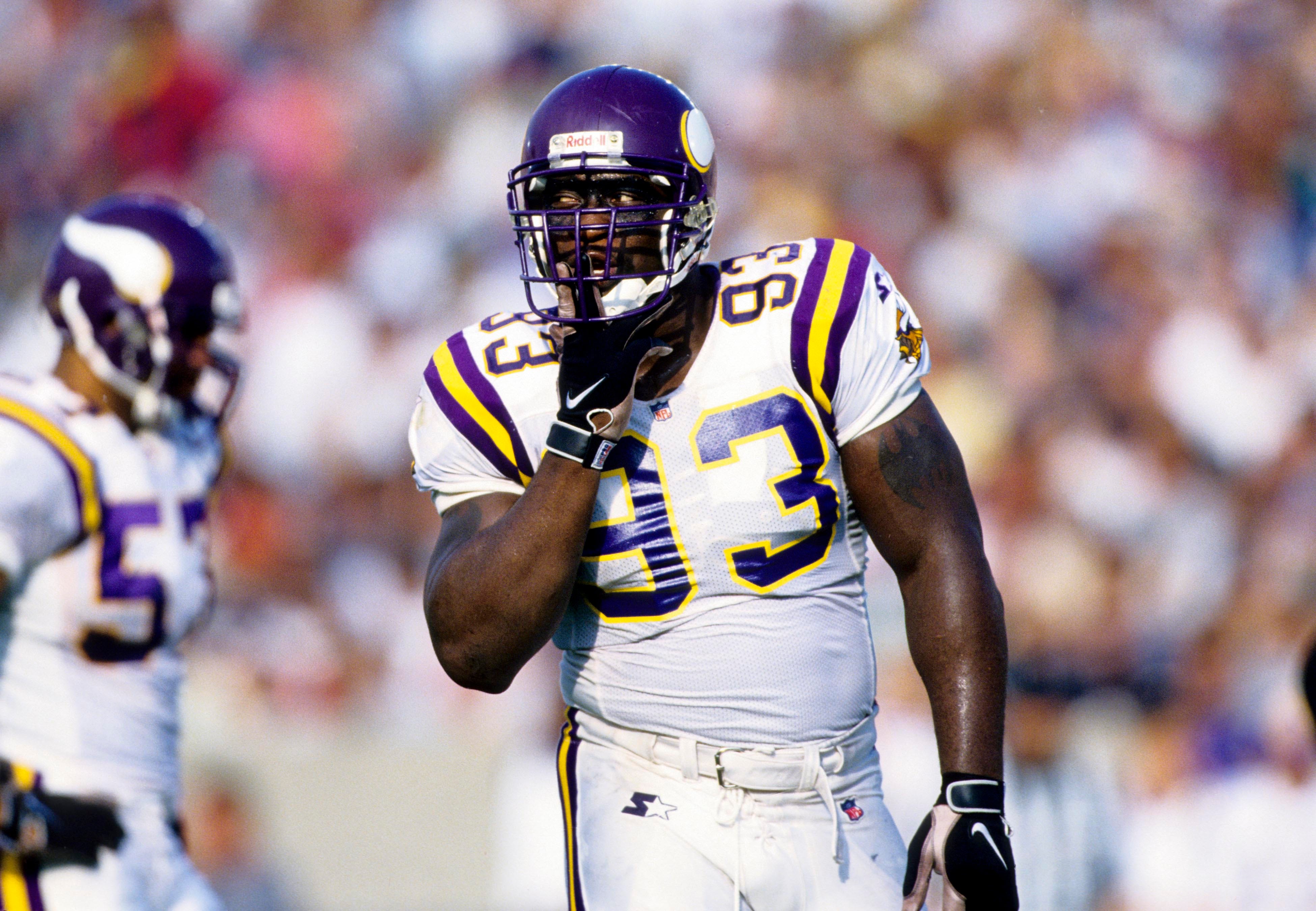 Vikings legend condemns ICE operations with slice-of-life self-portraits