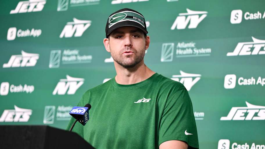 Jets fire offensive coordinator Tanner Engstrand after 3-14 season