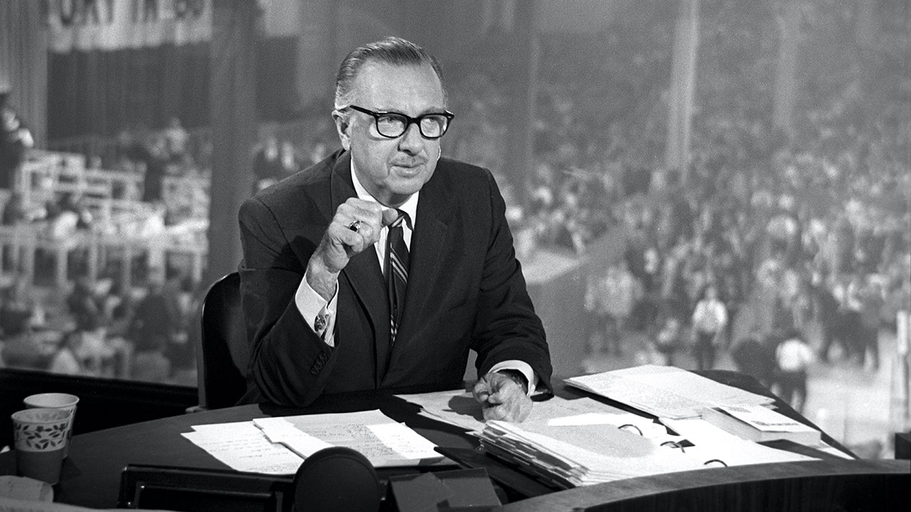 Bari Weiss tells CBS News staff they're not producing a product that ...