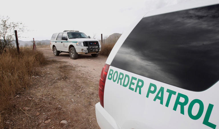 Border Patrol agent shoots, wounds man near US-Mexico border — days ...