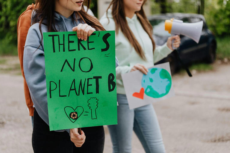 Showing real climate wins and friendships helps people join collective ...