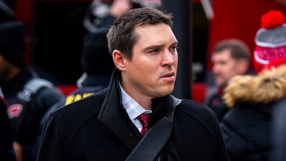 Former Wisconsin Badgers coach Jim Leonhard connected to open defensive ...
