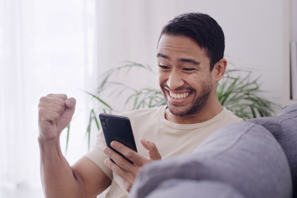 How to claim your $15M 'Solitaire Cash' mobile gaming settlement before ...