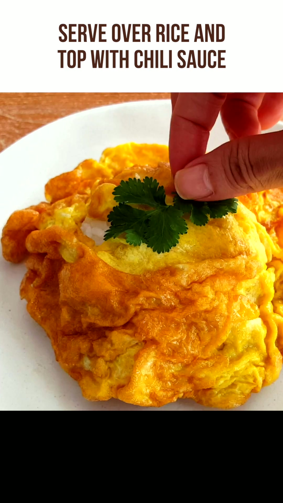 Shallow fried Thai-style omelet with 2 ingredients