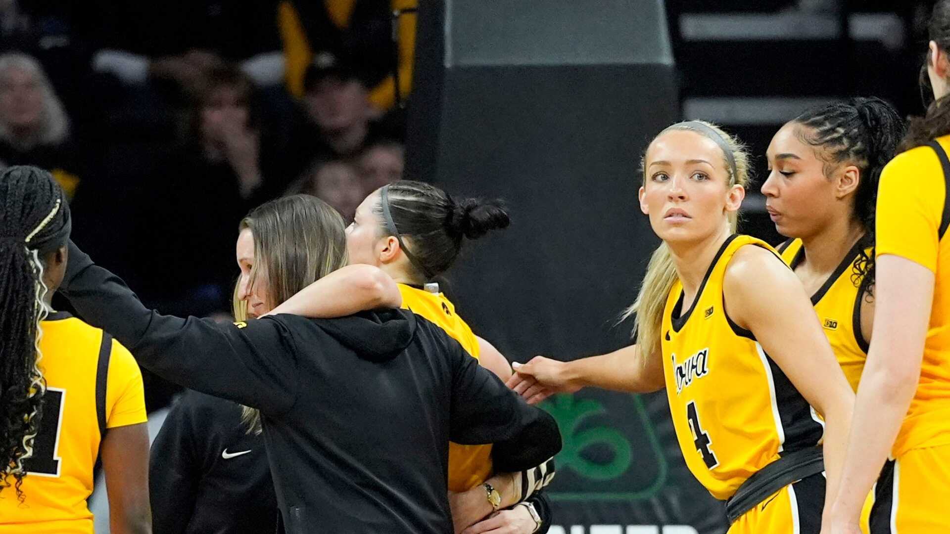 Iowa’s Taylor McCabe suffers ACL tear shortly before sister Peyton is ...