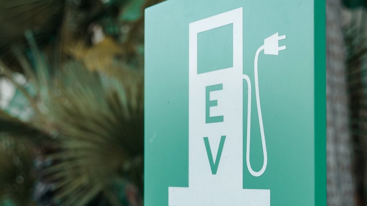 NCDOT shifts EV charging stations strategy