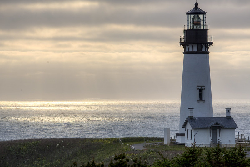 17 US lighthouse landmarks that feel calm compared to the famous ones