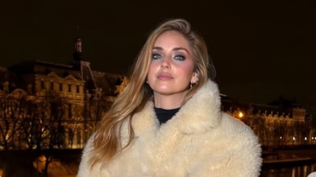 Chiara Ferragni, a Parigi con una mini bag gioiello firmata ...
