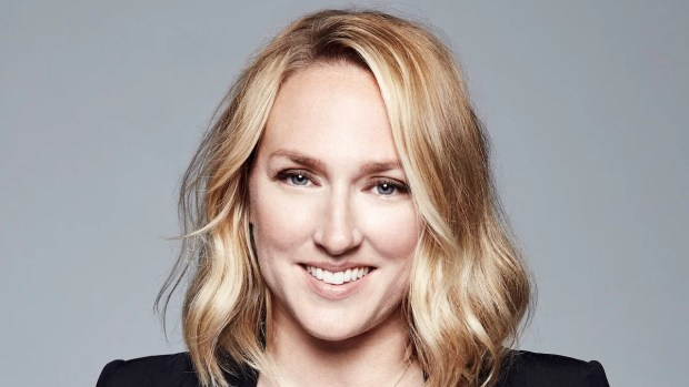 Liz Tigelaar sets joint overall deal at CBS Studios, Paramount ...