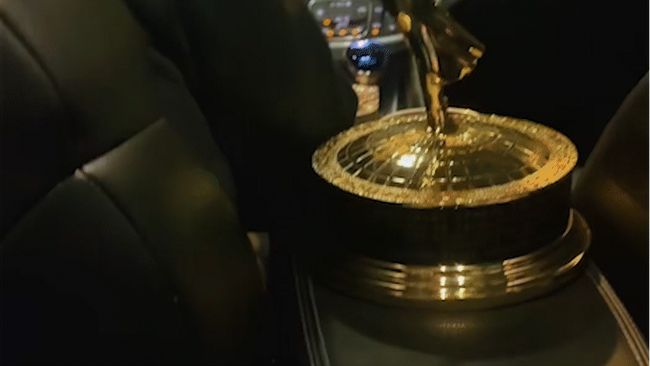 Uber driver brings some Hollywood glam with Emmy statue in his car