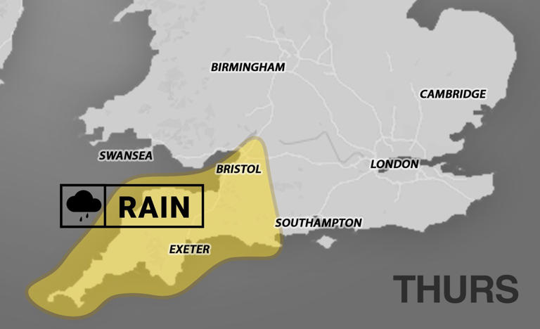 Dorset residents flee homes as River Stour floods rise