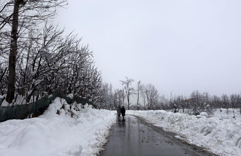 J-K: Road closure, flight disruption blot snowbound valley landscape ...