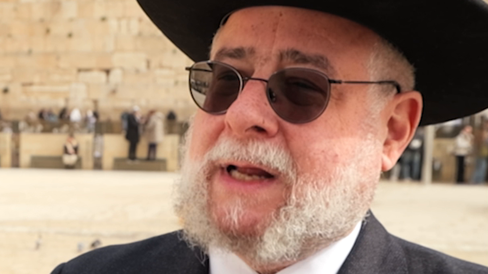 Top rabbi says Europe must do 'much more' to support revolution in Iran