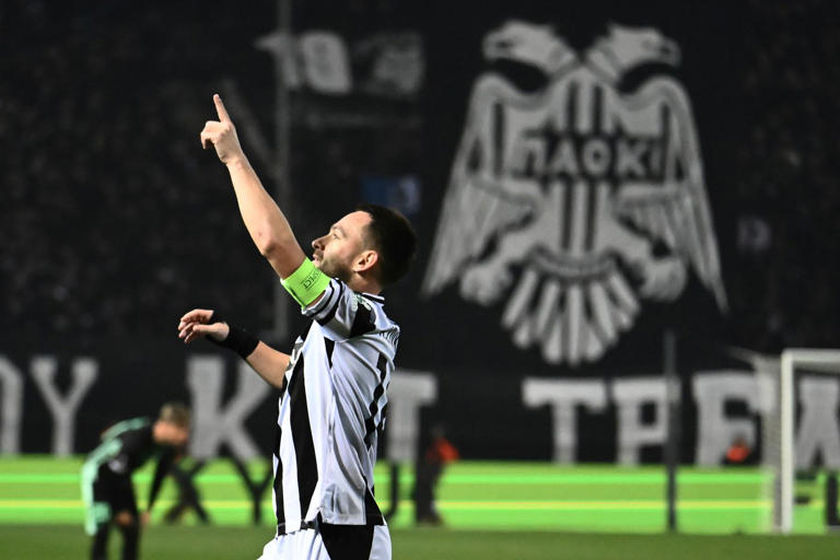7 fans of Greek soccer team PAOK killed in vehicle crash in Romania ...