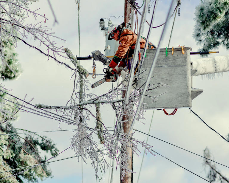 The race against the clock to fix a power grid meltdown