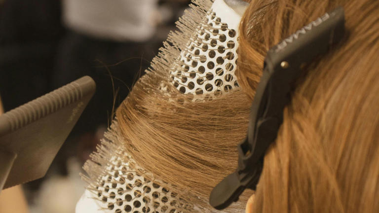 20 coiffures qui vous ramèneront dans les années 1980