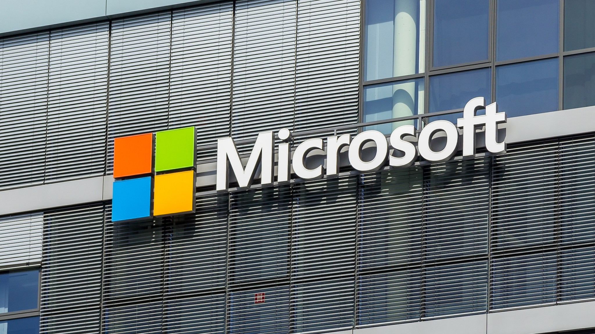 Microsoft BitLocker nightmare: FBI unlocks encrypted laptops via cloud ...