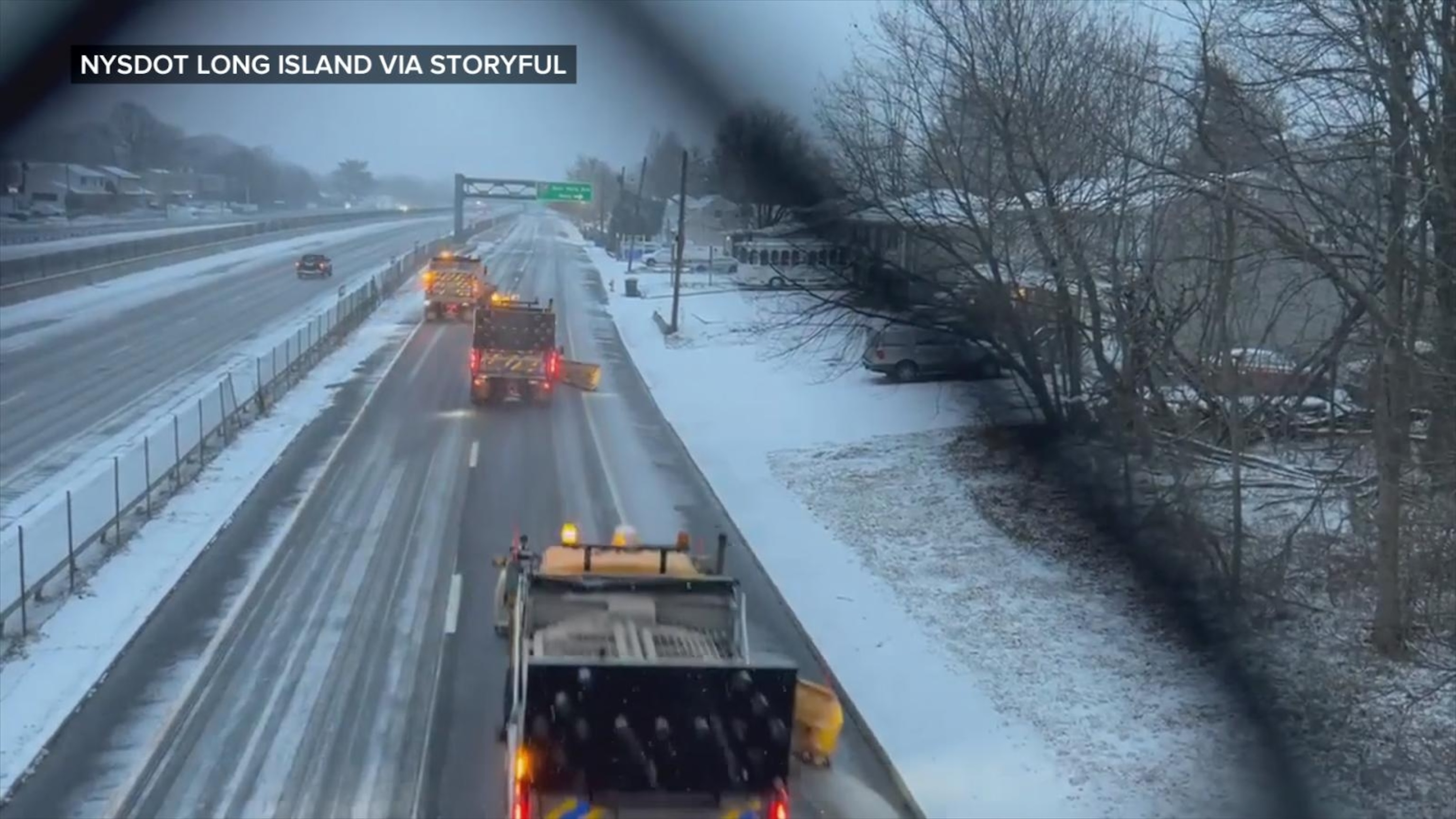 How to stay safe when driving on icy roads