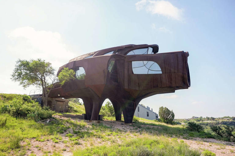 See photos: Texas home featured on HGTV's 'Ugliest House in America'