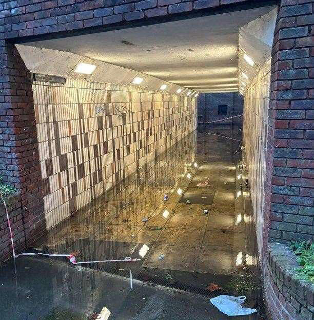 Dartford pedestrian tunnel near county court remains out of action ...