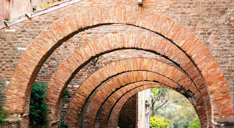 La calle del centro de Roma que sigue siendo idéntica a la de hace 2000 ...