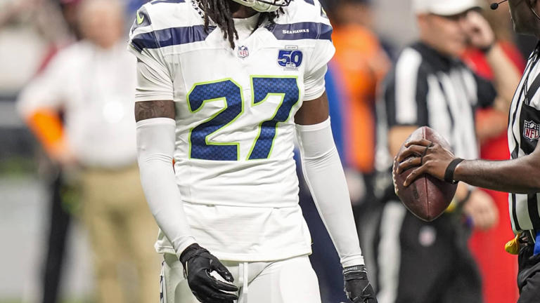 Seahawks star corrects post about intense interaction with teammates ...