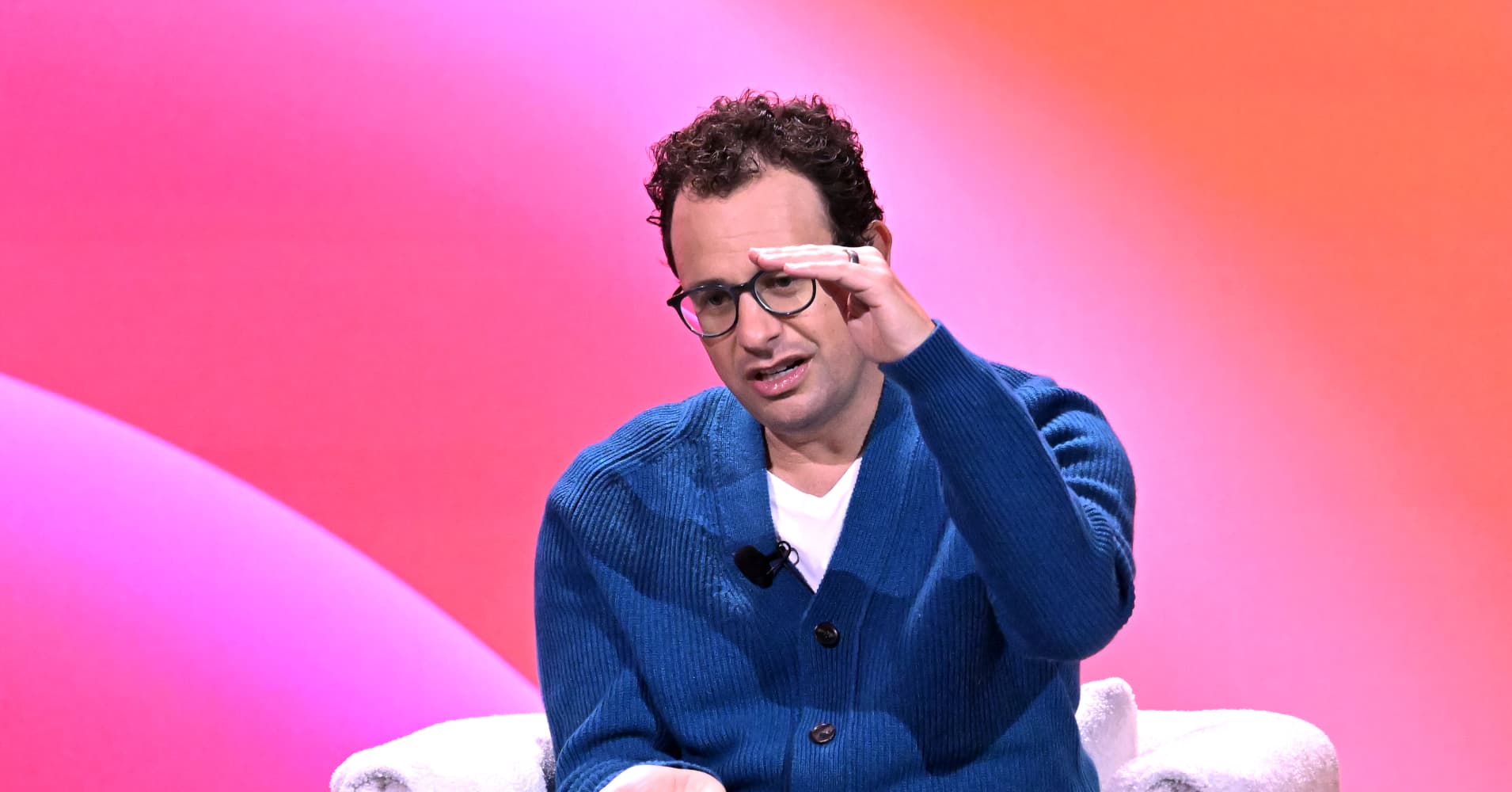 Anthropic CEO Dario Amodei warns AI may cause 'unusually painful ...