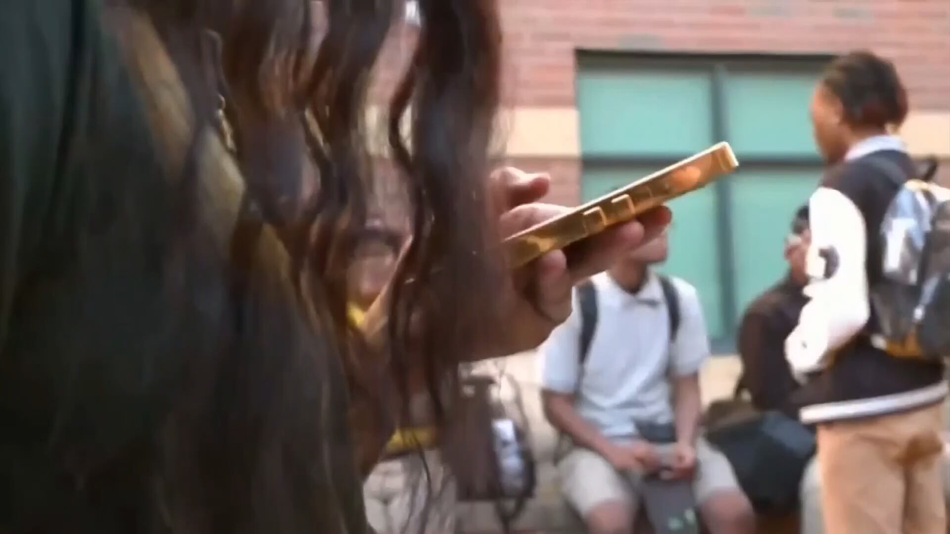 Social media and mental health: Southern Colorado therapist shares best ...