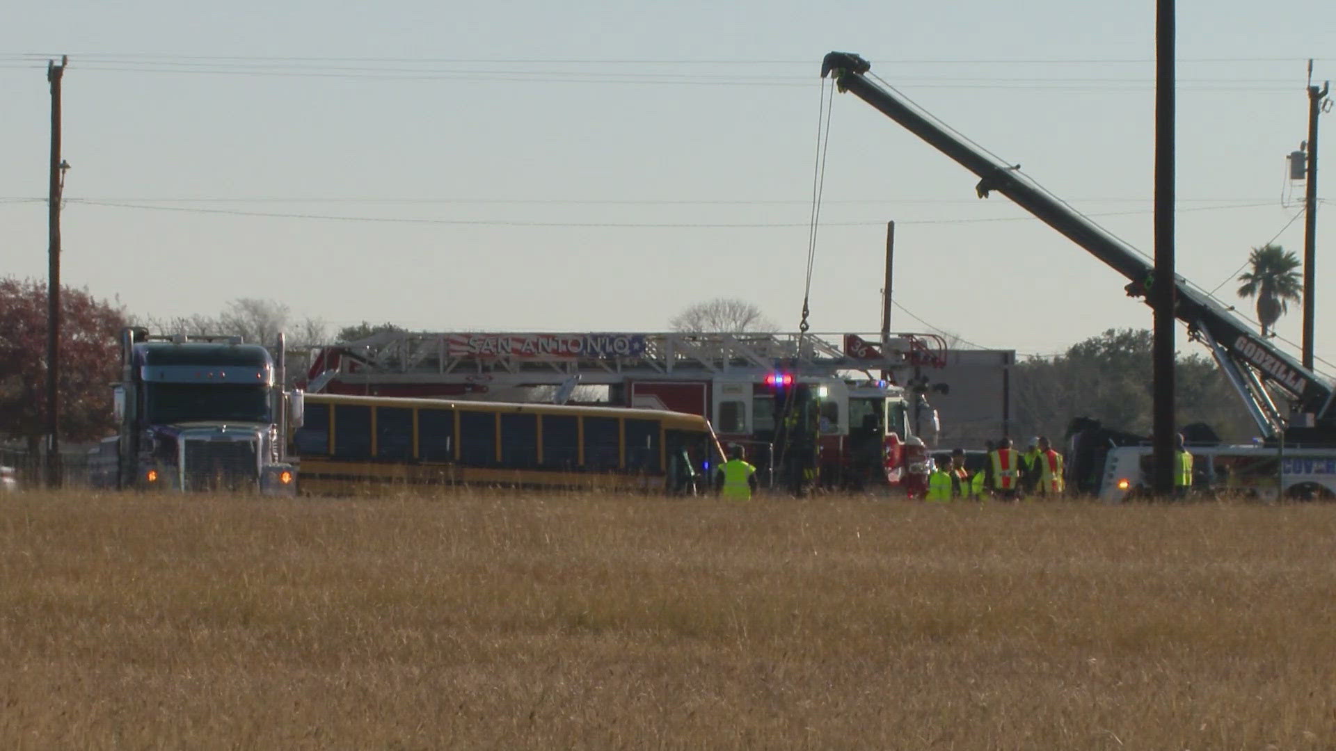5 students, bus driver taken to hospital after Southwest ISD bus ...