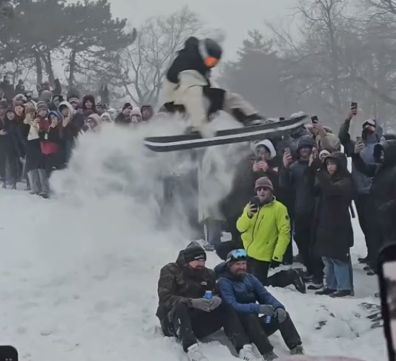 Showstopping video captures Olympic snowboarder Shaun White soaring ...